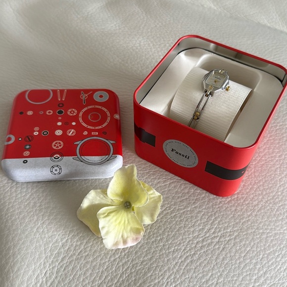 Fossil | Storage & Organization | Fossil Authentic 25 Fossil Tin Empty ...